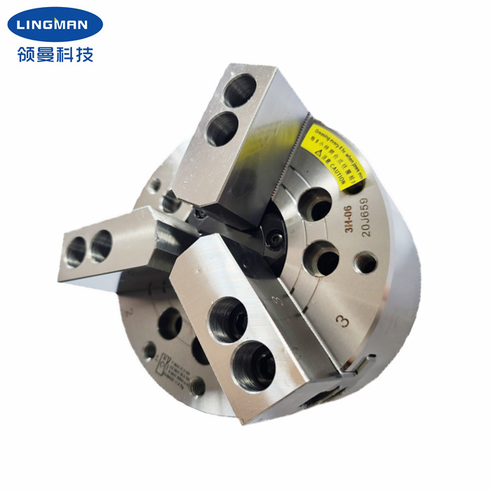 Hydraulic 3 Jaw Lathe Chuck Hollow Spindle Chuck For Processing Metals